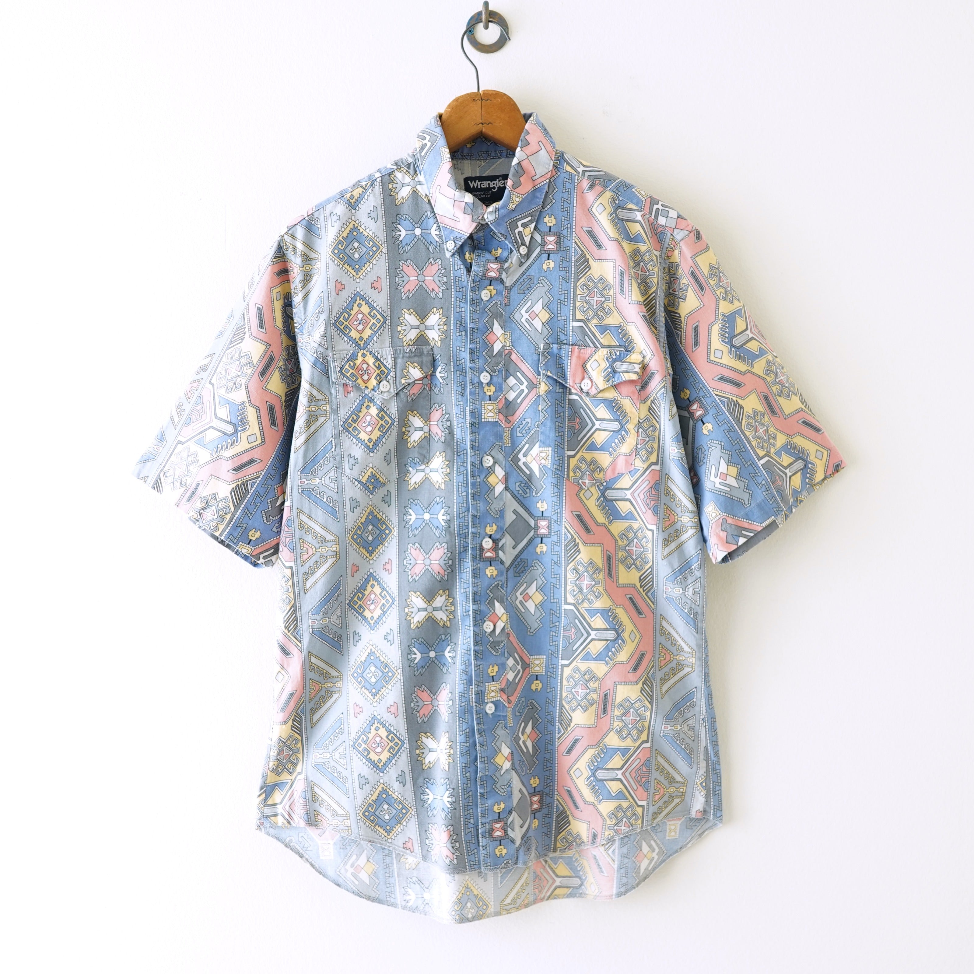 patten shirt – NEVERKNOWS