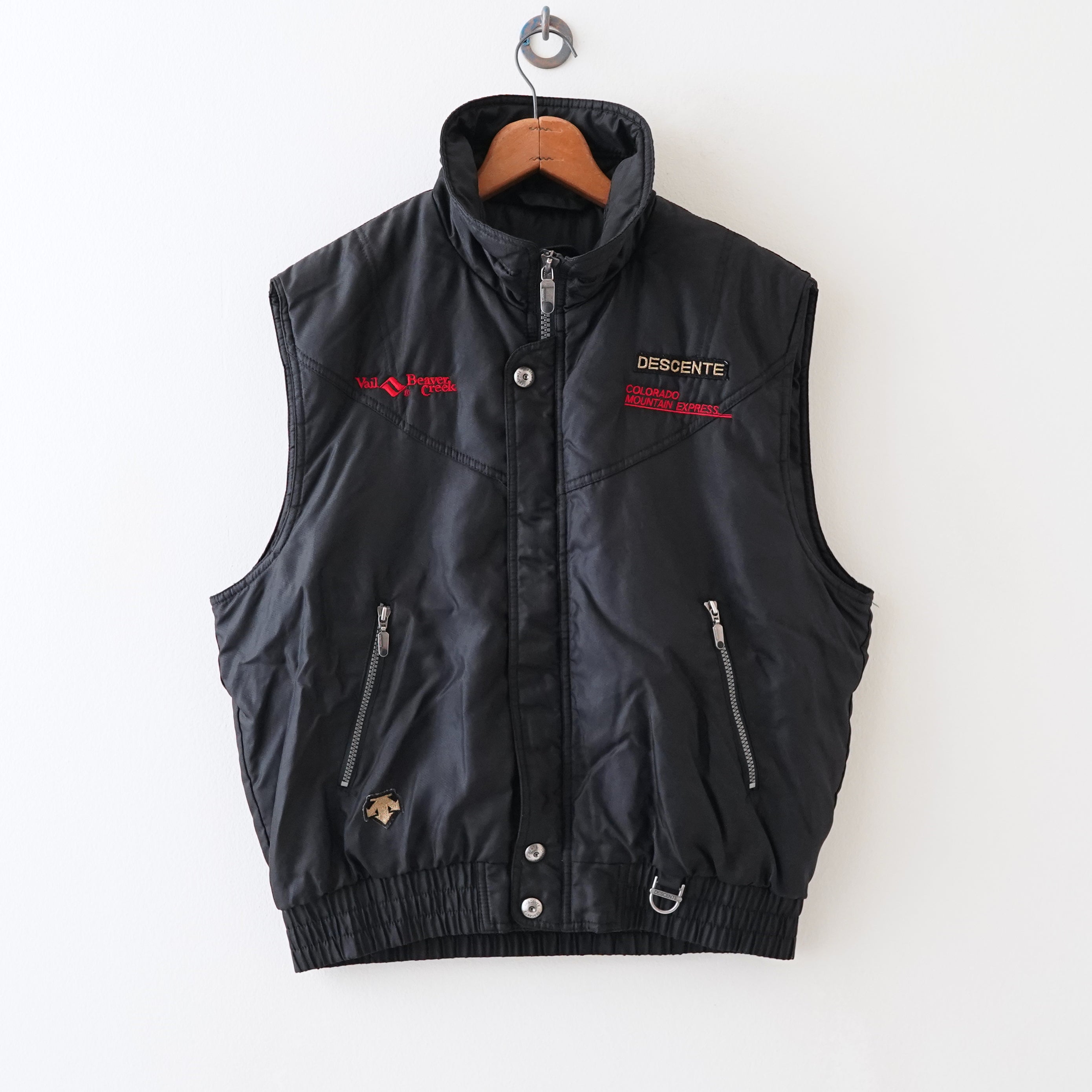 DESCENTE down vest – NEVER KNOWS