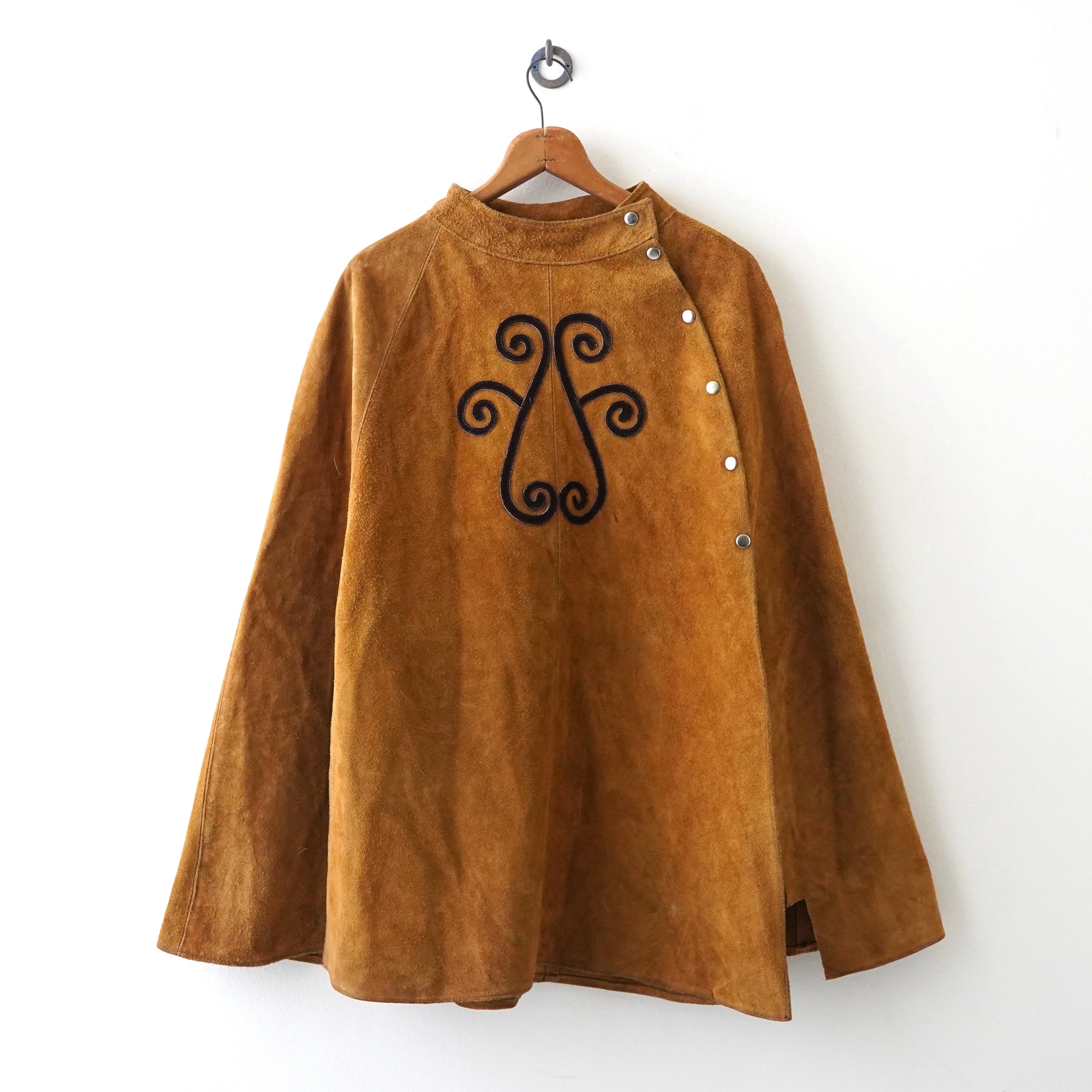 suede cloak – NEVERKNOWS